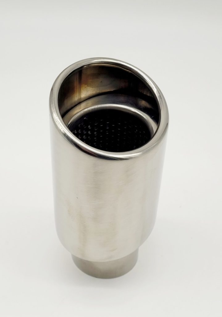 Single Oval Straight Cut Tail Pipe With Perf, Slashed Cut Trim - MIJ ...