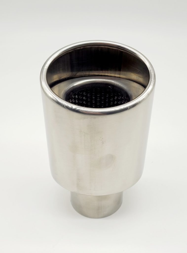 Single Oval Straight Cut Tail Pipe With Perf, Slashed Cut Trim - MIJ ...