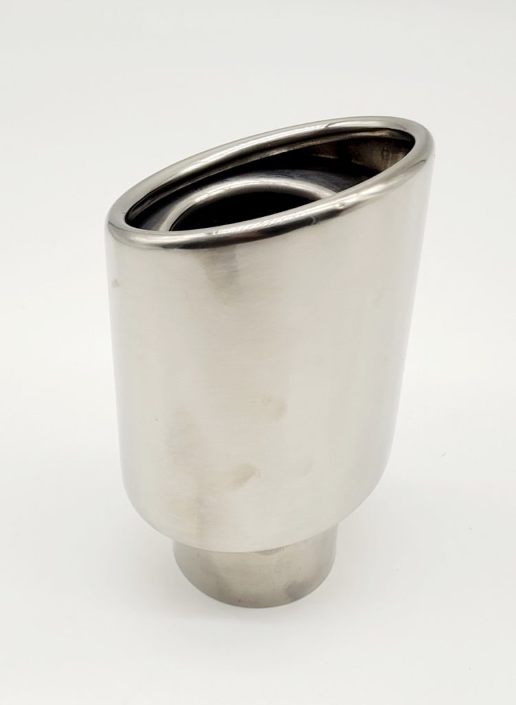 Single Oval Straight Cut Tail Pipe With Perf, Slashed Cut Trim - MIJ ...